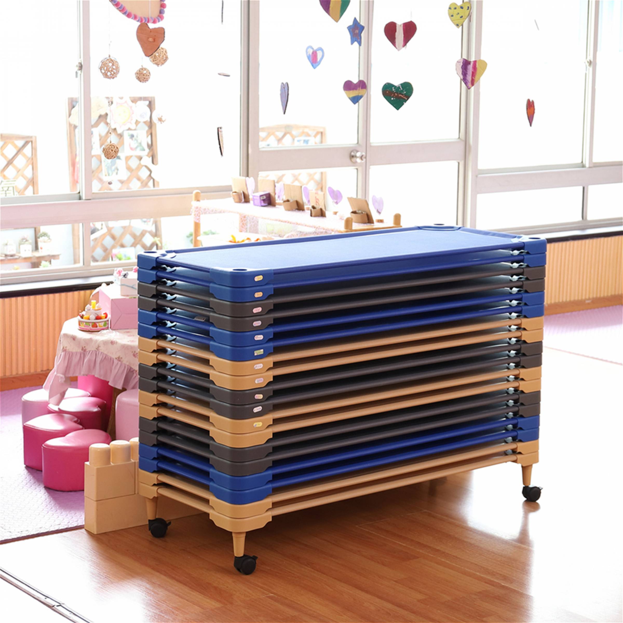 Stackable Children bed